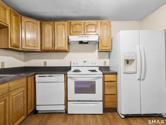 condo with 2 bedroom, East Haven CT ES105206789