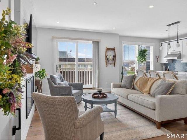 condo with 2 bedroom, East Lyme CT DS101707047