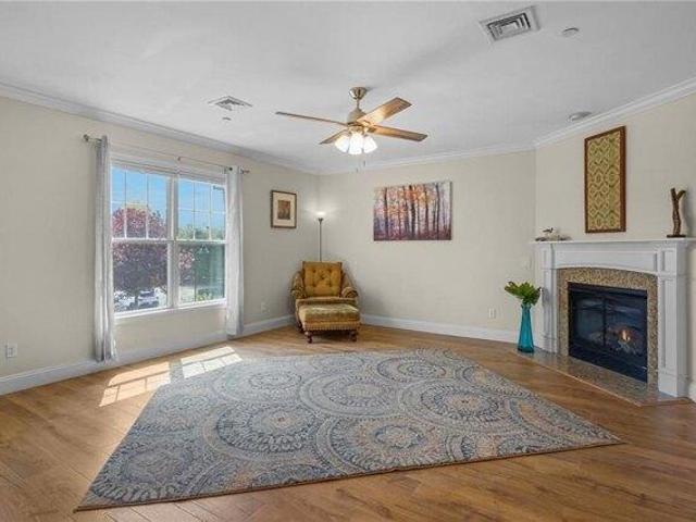 condo with 2 bedroom, East Providence RI DS102823446