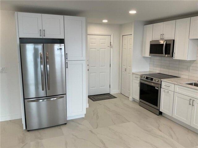 condo with 2 bedroom, East Providence RI DS102318269
