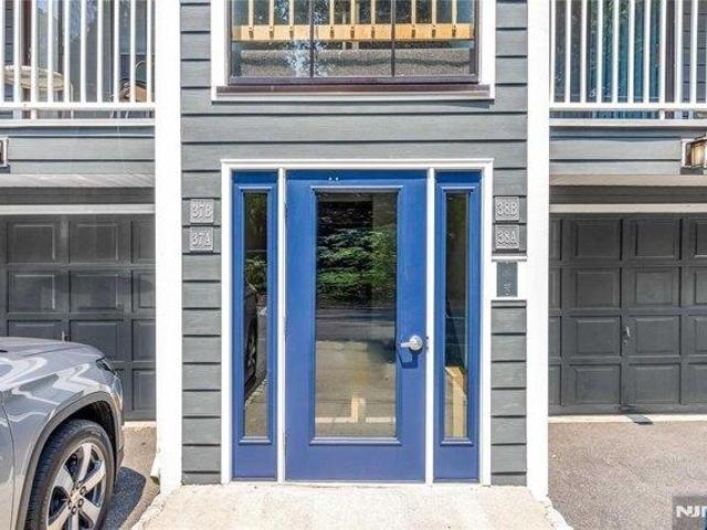 condo with 2 bedroom, East Rutherford NJ ES104233071