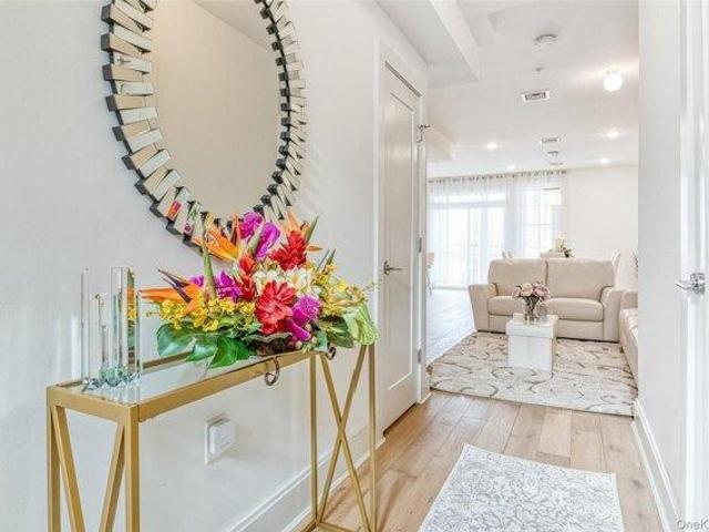 condo with 2 bedroom, East Rockaway NY DS103622670