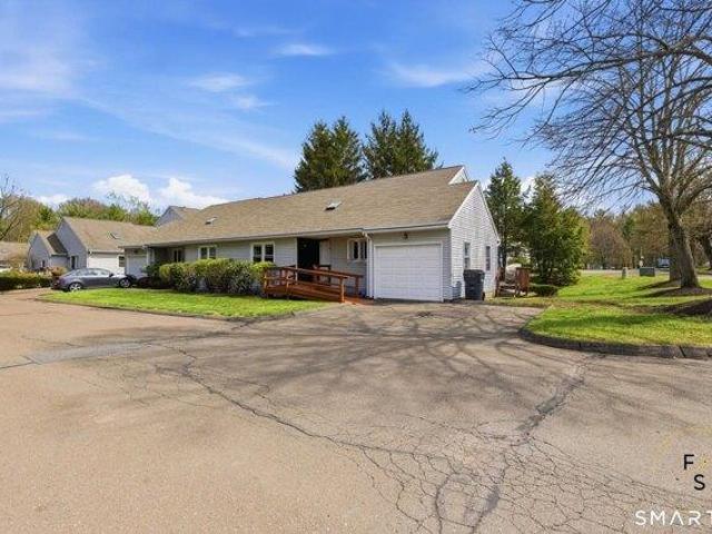 condo with 2 bedroom, East Windsor CT DS101895827