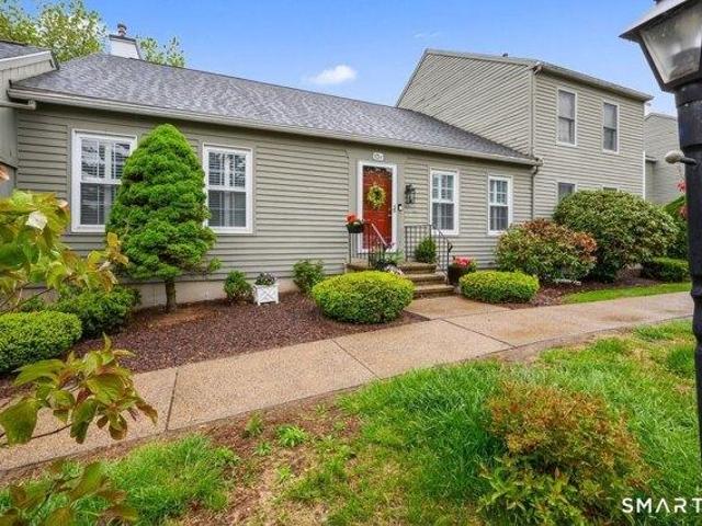 condo with 2 bedroom, East Windsor CT DS102593928