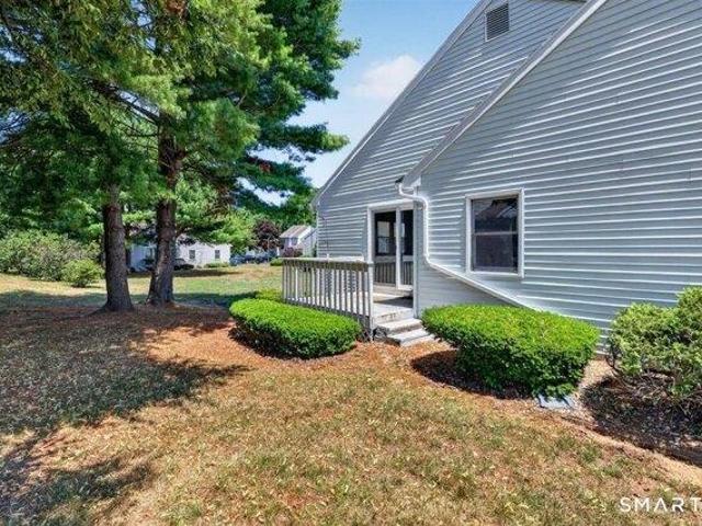 condo with 2 bedroom, East Windsor CT DS104299279