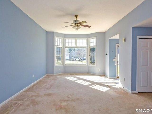 condo with 2 bedroom, East Windsor CT ES103188932