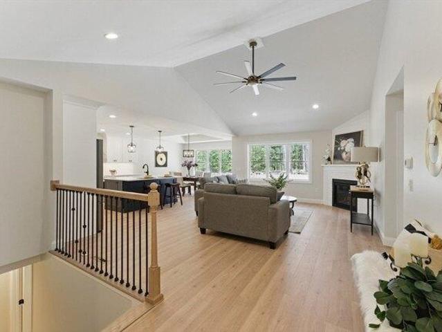 condo with 2 bedroom, Easthampton MA DLS102412181