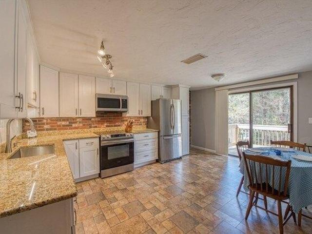 condo with 2 bedroom, Easton MA DS102257717