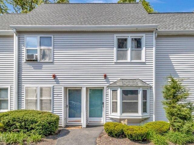 condo with 2 bedroom, Easton MA ES103249069