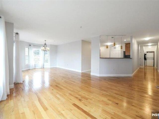 condo with 2 bedroom, Edgewater NJ DS101798740
