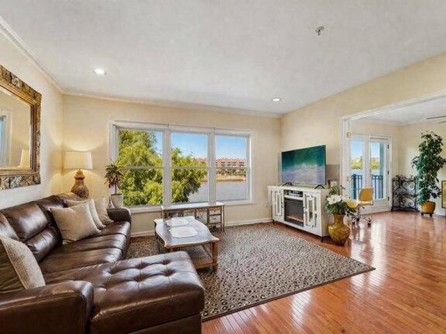 condo with 2 bedroom, Edgewater NJ DS102583530