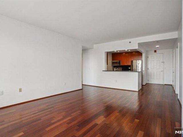 condo with 2 bedroom, Edgewater NJ DS102800263
