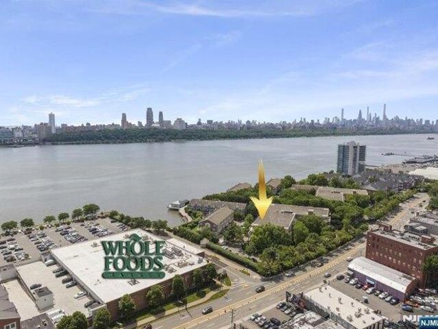condo with 2 bedroom, Edgewater NJ DS102026195