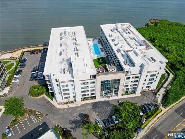 condo with 2 bedroom, Edgewater NJ DS103160474