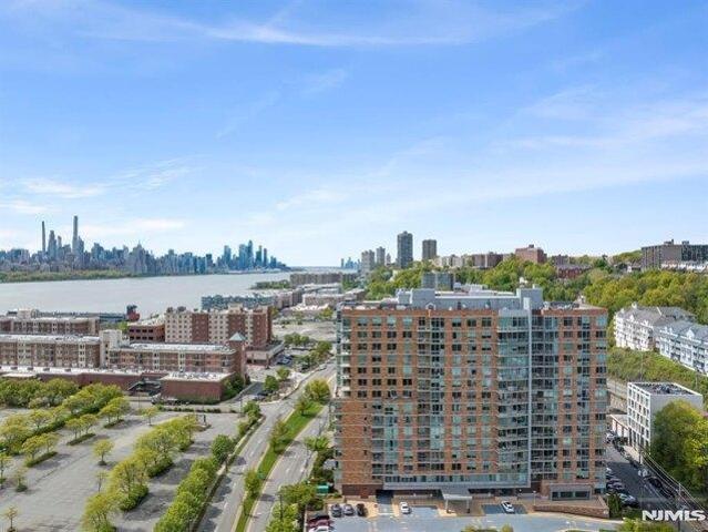 condo with 2 bedroom, Edgewater NJ DS103187009