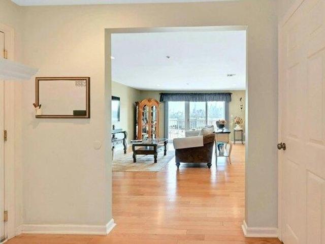 condo with 2 bedroom, Edgewater NJ DS103188899