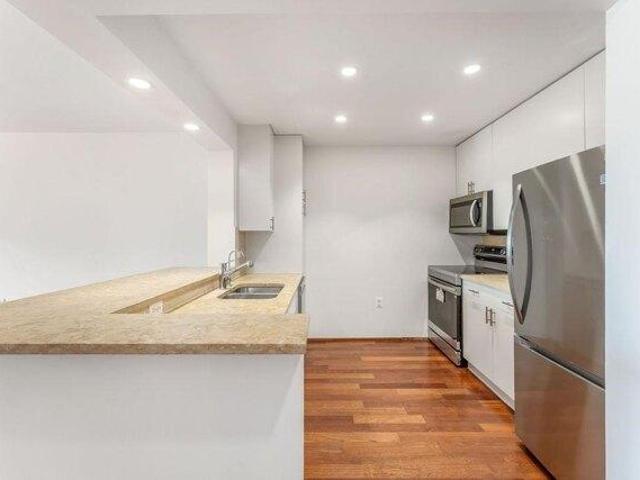 condo with 2 bedroom, Edgewater NJ DS103188234
