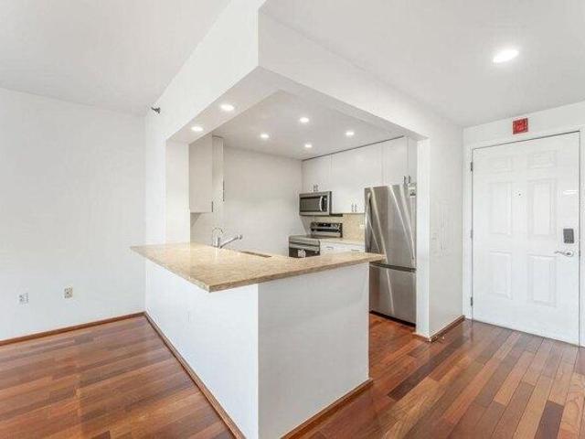condo with 2 bedroom, Edgewater NJ ES103188234