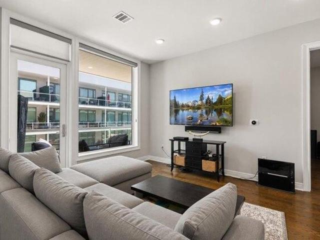 condo with 2 bedroom, Edgewater NJ ES104809050