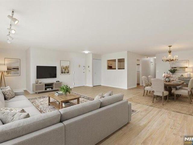 condo with 2 bedroom, Edgewater NJ ES104810293
