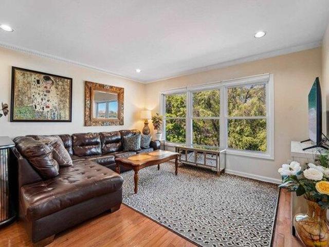 condo with 2 bedroom, Edgewater NJ ES104150309