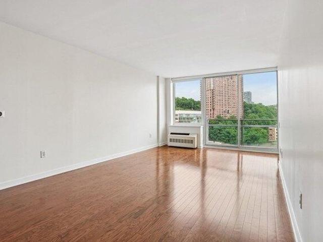 condo with 2 bedroom, Edgewater NJ ES105204461
