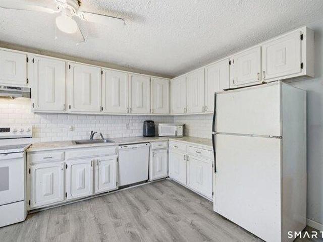 condo with 2 bedroom, Enfield CT ES104076595
