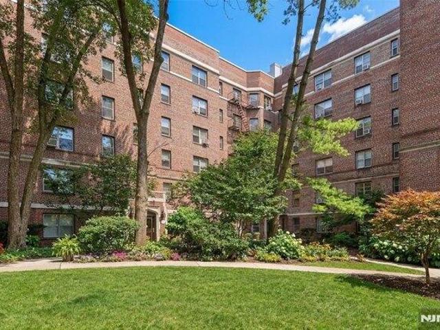 condo with 2 bedroom, Englewood NJ DLS101898832