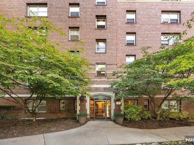 condo with 2 bedroom, Englewood NJ DLS102776821