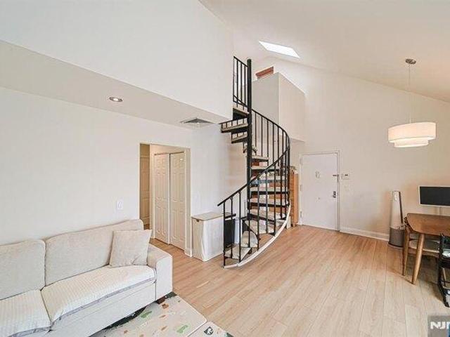 condo with 2 bedroom, Englewood NJ DS104442005