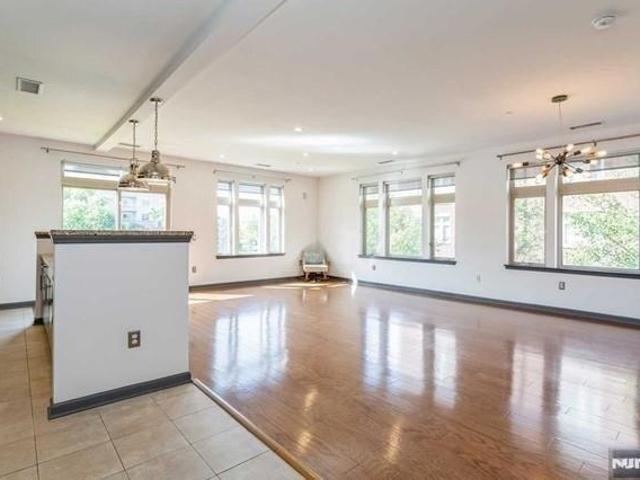condo with 2 bedroom, Englewood NJ DS104374055
