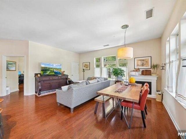 condo with 2 bedroom, Englewood NJ ES105173532
