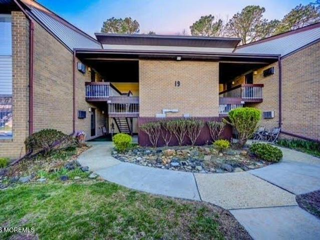 condo with 2 bedroom, Englishtown NJ ES103619439