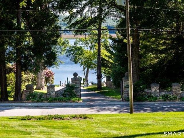condo with 2 bedroom, Essex CT ES103966462