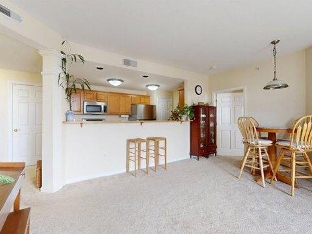 condo with 2 bedroom, Essex Junction VT DS102029115