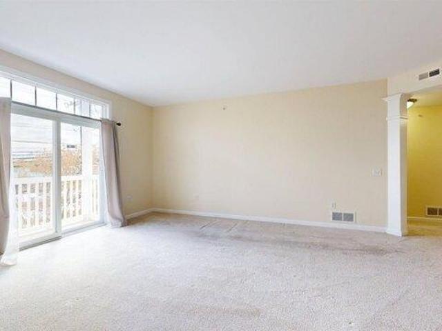 condo with 2 bedroom, Essex Junction VT DS103128091