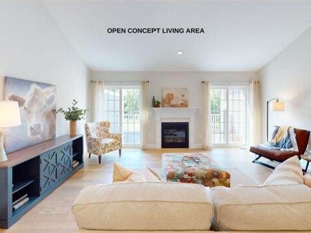 condo with 2 bedroom, Epping NH ES105094146