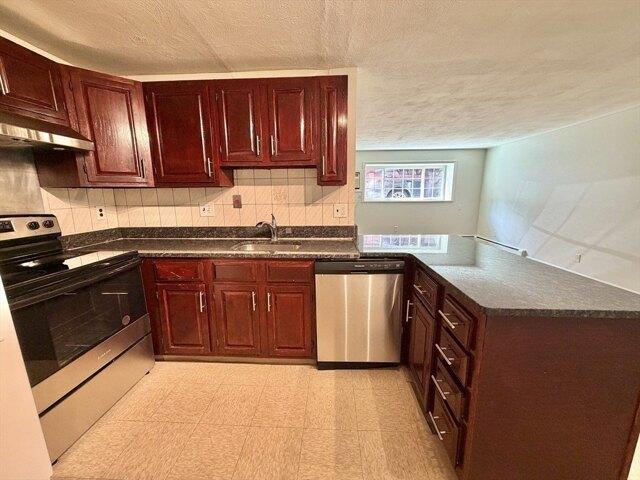 condo with 2 bedroom, Everett MA DS104075063