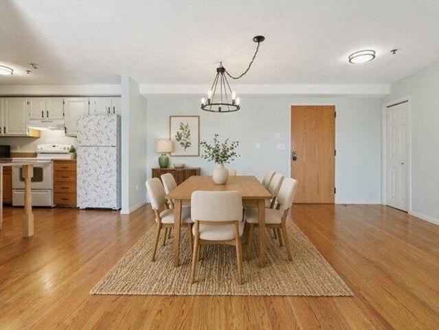condo with 2 bedroom, Everett MA ES104833672