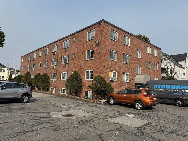 condo with 2 bedroom, Everett MA ES105093883