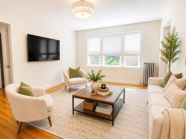 condo with 2 bedroom, Everett MA ES105109210