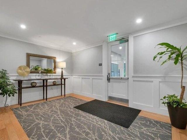 condo with 2 bedroom, Exeter NH DS102633487