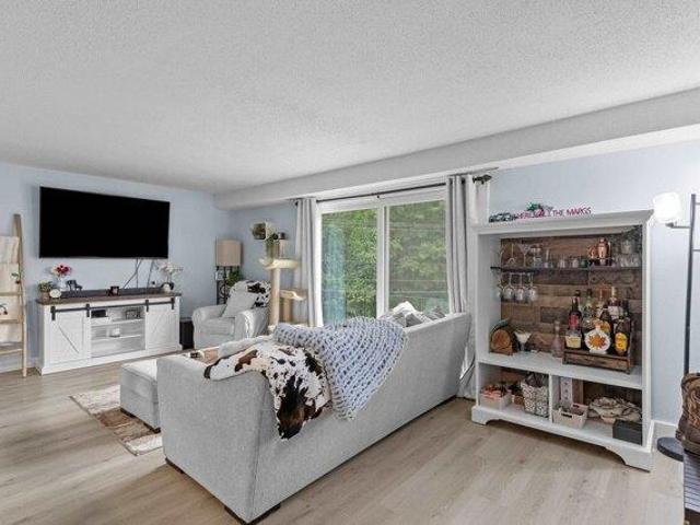 condo with 2 bedroom, Exeter NH ES104265039