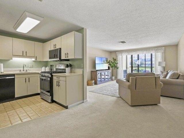 condo with 2 bedroom, Fall River MA ES104149616