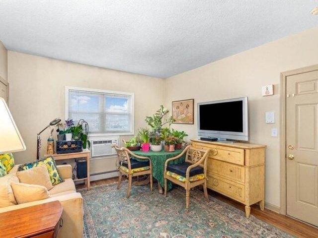condo with 2 bedroom, Fall River MA ES105095705