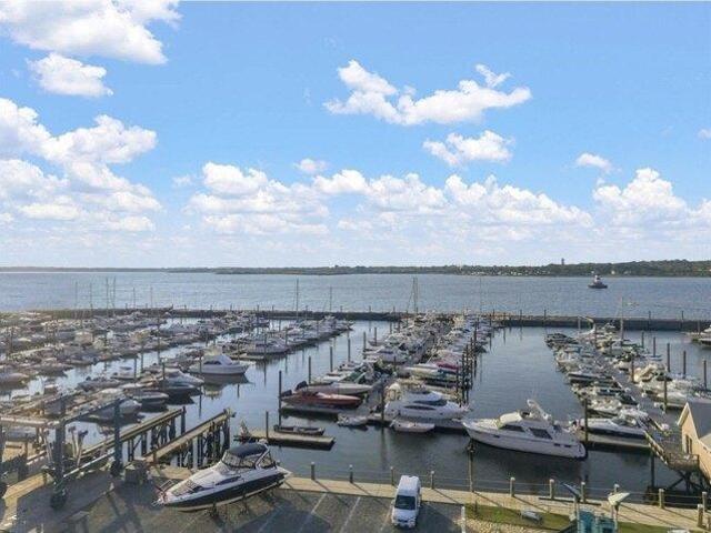 condo with 2 bedroom, Fall River MA ES105109236