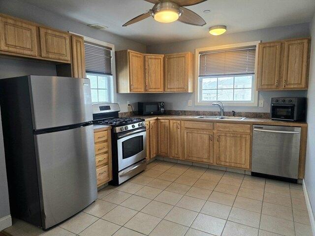 condo with 2 bedroom, Fall River MA ES103886653