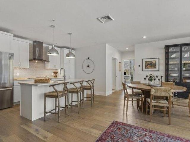 condo with 2 bedroom, Falmouth ME ES103033674
