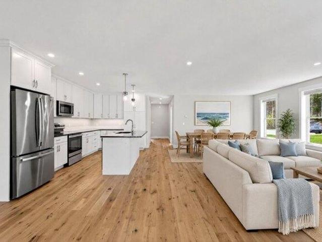 condo with 2 bedroom, Falmouth ME ES103223005