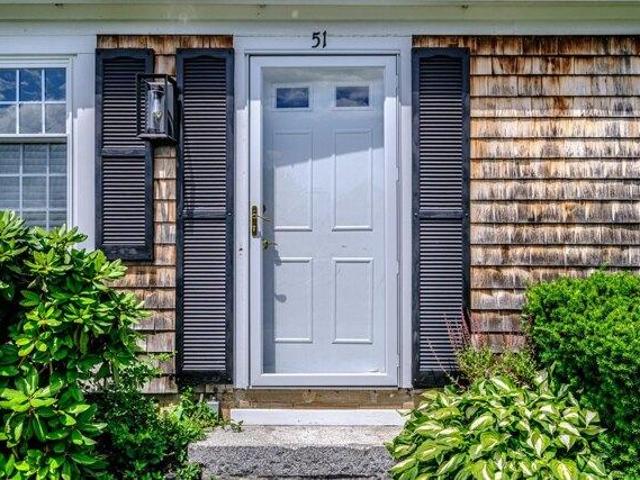 condo with 2 bedroom, Falmouth ME ES103887092